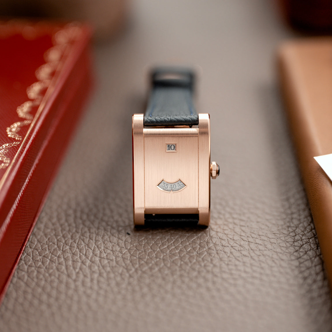Cartier Tank à Guichet - Ref. 2817 Collection Privée Cartier Paris - F ...